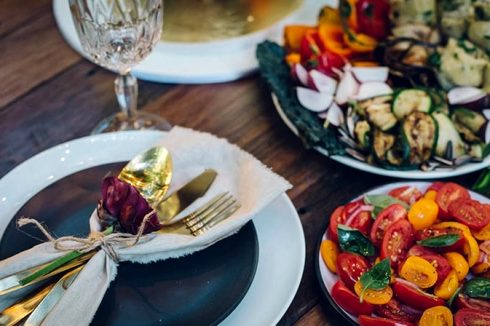 Trendy Rustic Marriage ceremony Inspiration with a Feasting Model ...